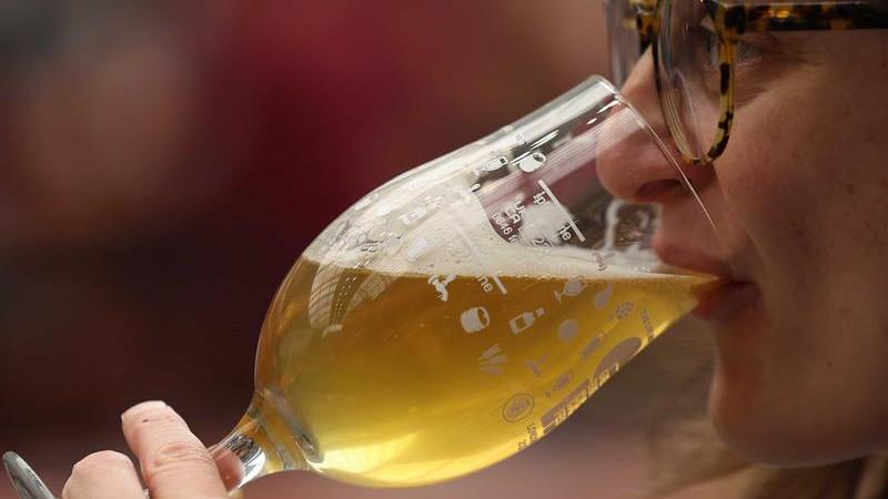 Light Drinking கூட டிமென்ஷியா அபாயத்தை அதிகரிக்கும் - Tamil Australian